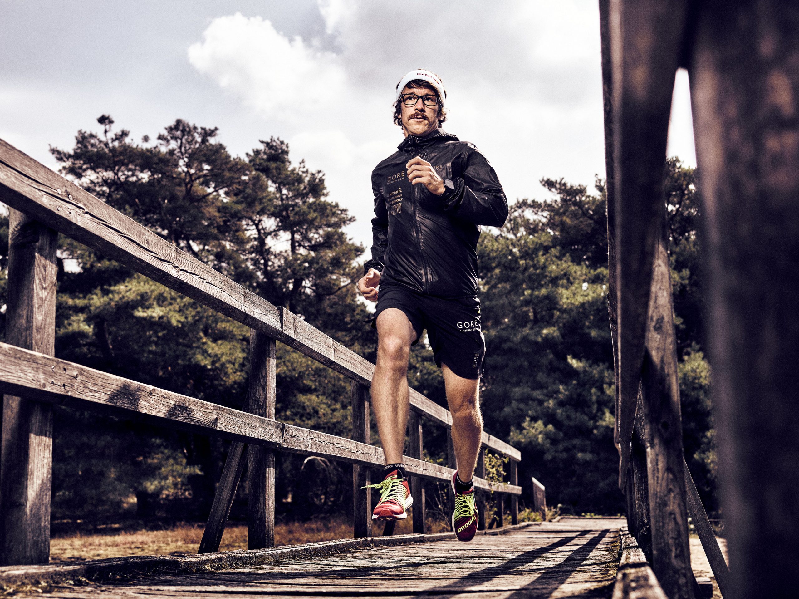Ultramarathon Läufer Felix Neuschwander by Thomas Fähnrich